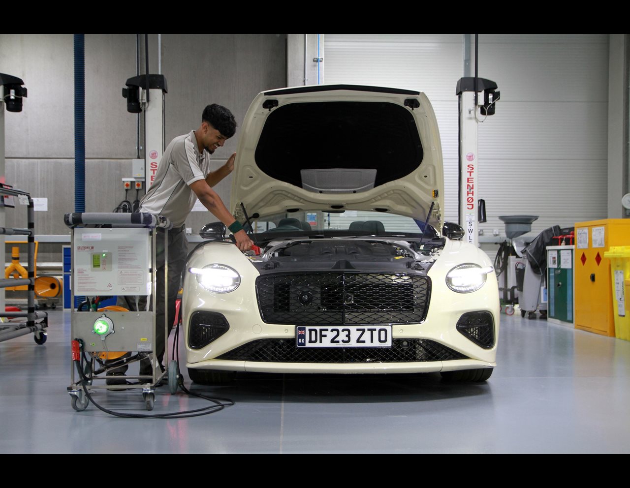 Bentley Drivers Club of North America | Bentley Motors welcomes current ...